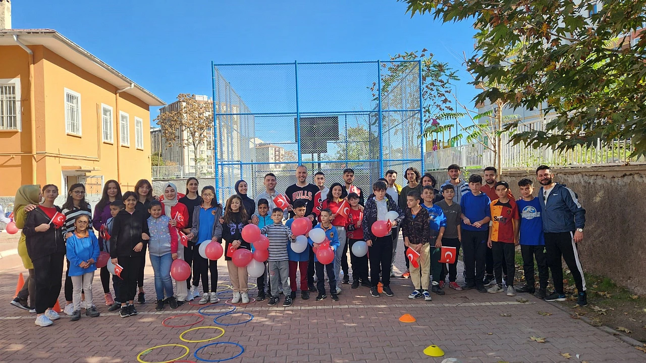 ERÜ çocukların yüzünü güldürdü