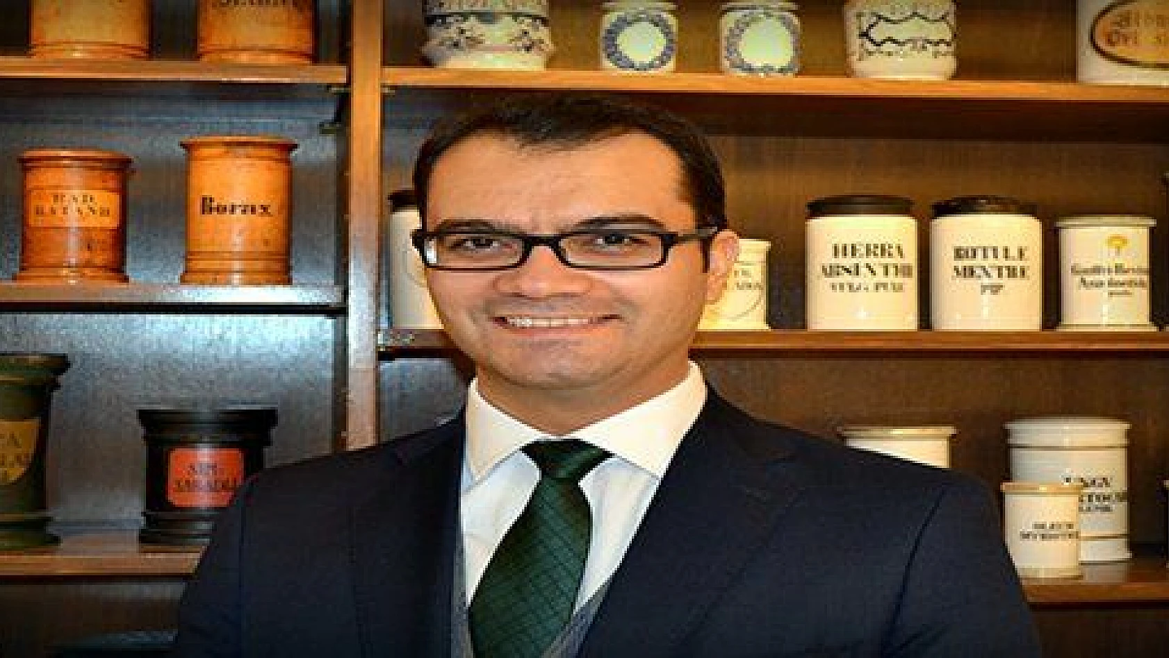ERÜ Eczacılık Fakültesi Öğretim Üyesi Halil Tekiner, Uluslararası ...